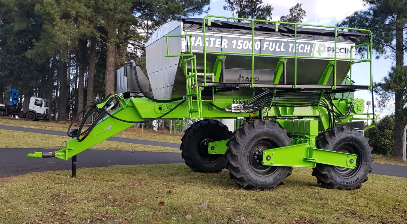 Piccin apresenta distribuidor na Coopercitrus Expo - Máquinas e ...