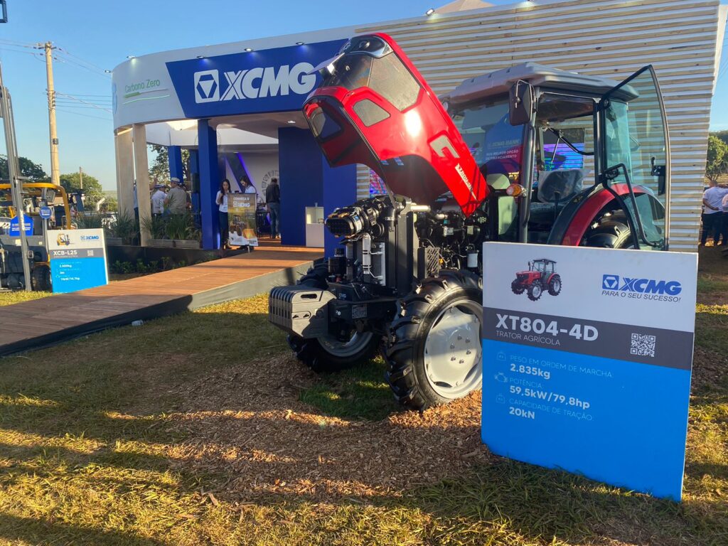 XCMG inicia vendas do novo trator agrícola no segundo semestre